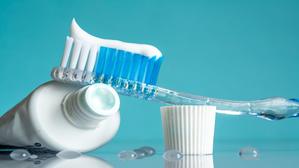 Make Your Own Toothpaste 3 Ways